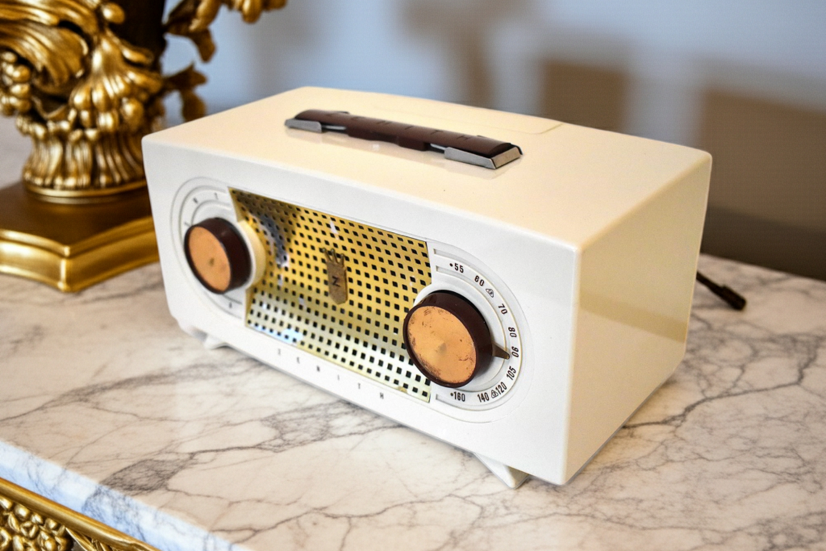 Taupe Tan 1955 Zenith Model R-511W AM Vacuum Tube Radio Excellent Cond ...