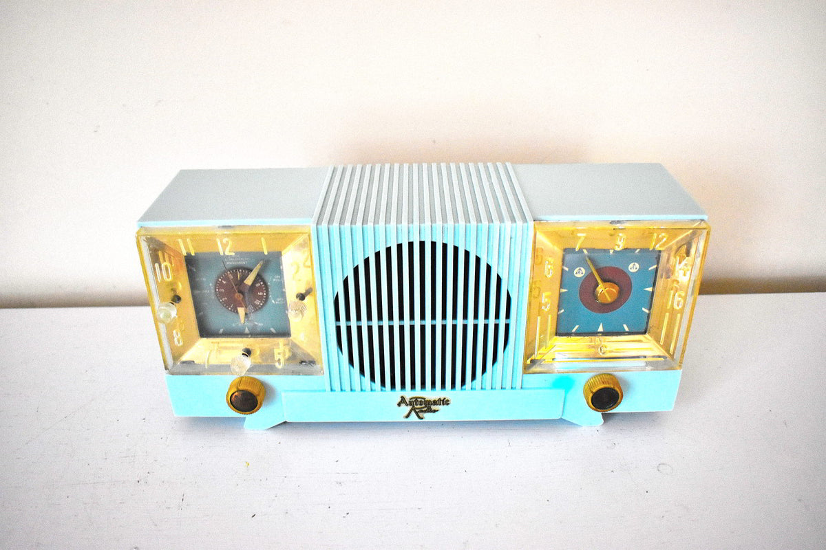 Celeste Blue Mid Century 1952 Automatic Radio Mfg Model CL-142 Vacuum ...