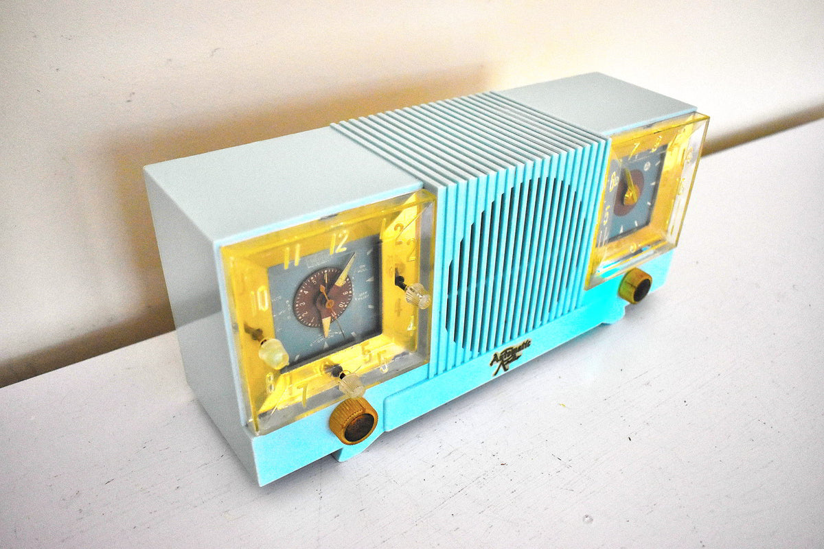 Celeste Blue Mid Century 1952 Automatic Radio Mfg Model CL-142 Vacuum ...