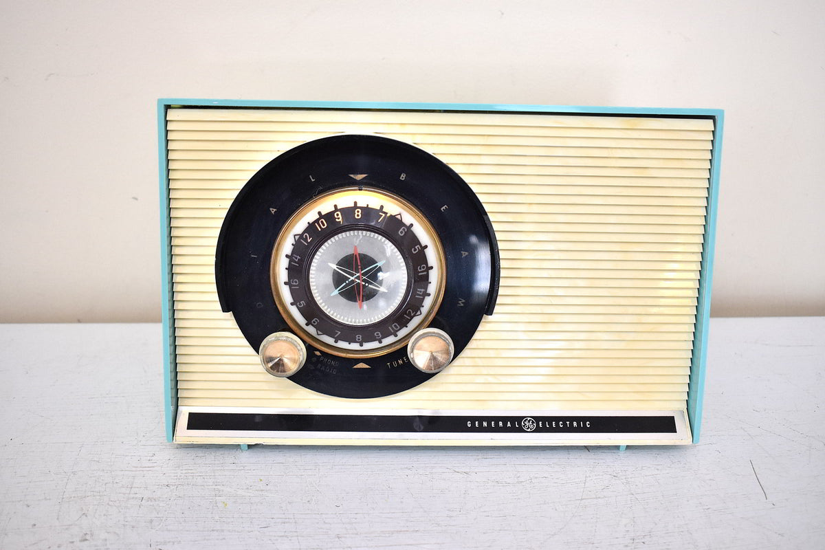 Sky Blue Turquoise 1959 General Electric Model 861 Vacuum Tube AM Radi ...