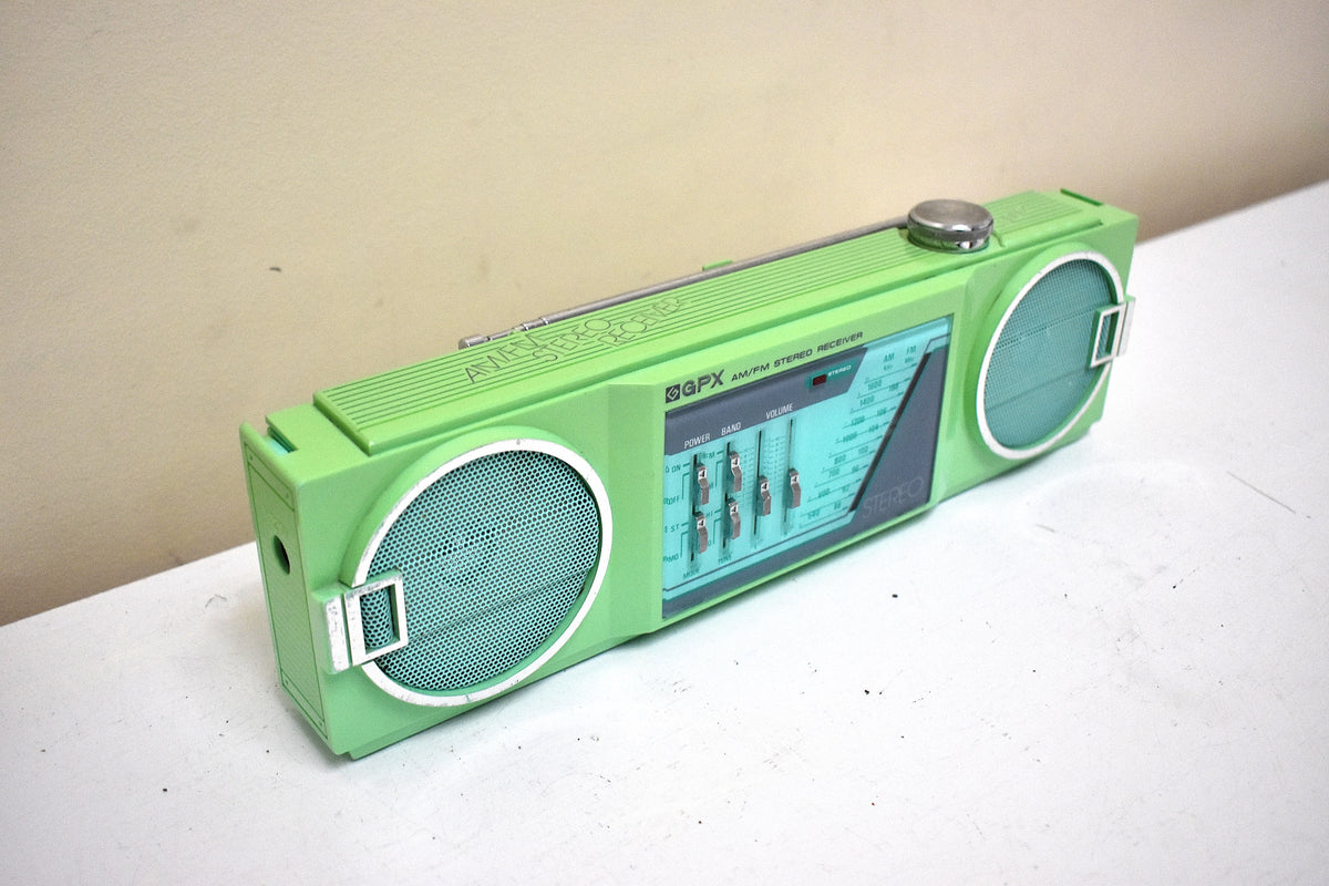 Neon Green GPX Model A275R AM FM Mini Boombox Radio! Sounds Great Exce ...