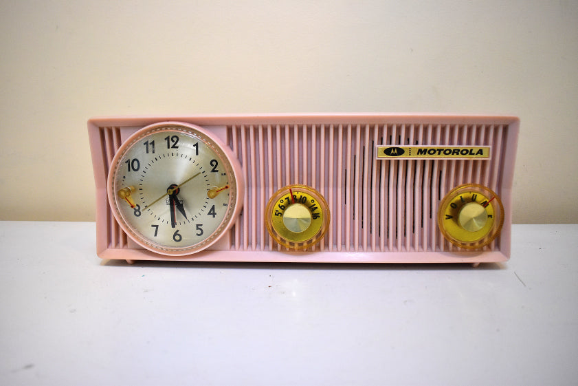 Velvet Pink 1957 Motorola Model 57CS3A Vacuum Tube AM Clock Radio Exce ...