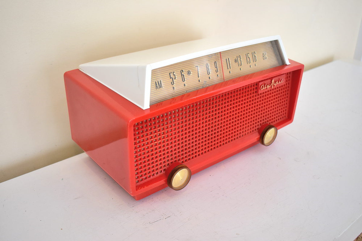Fiesta Red White 1956 Olympic Model 552 AM Vacuum Tube Radio Sounds Gr ...