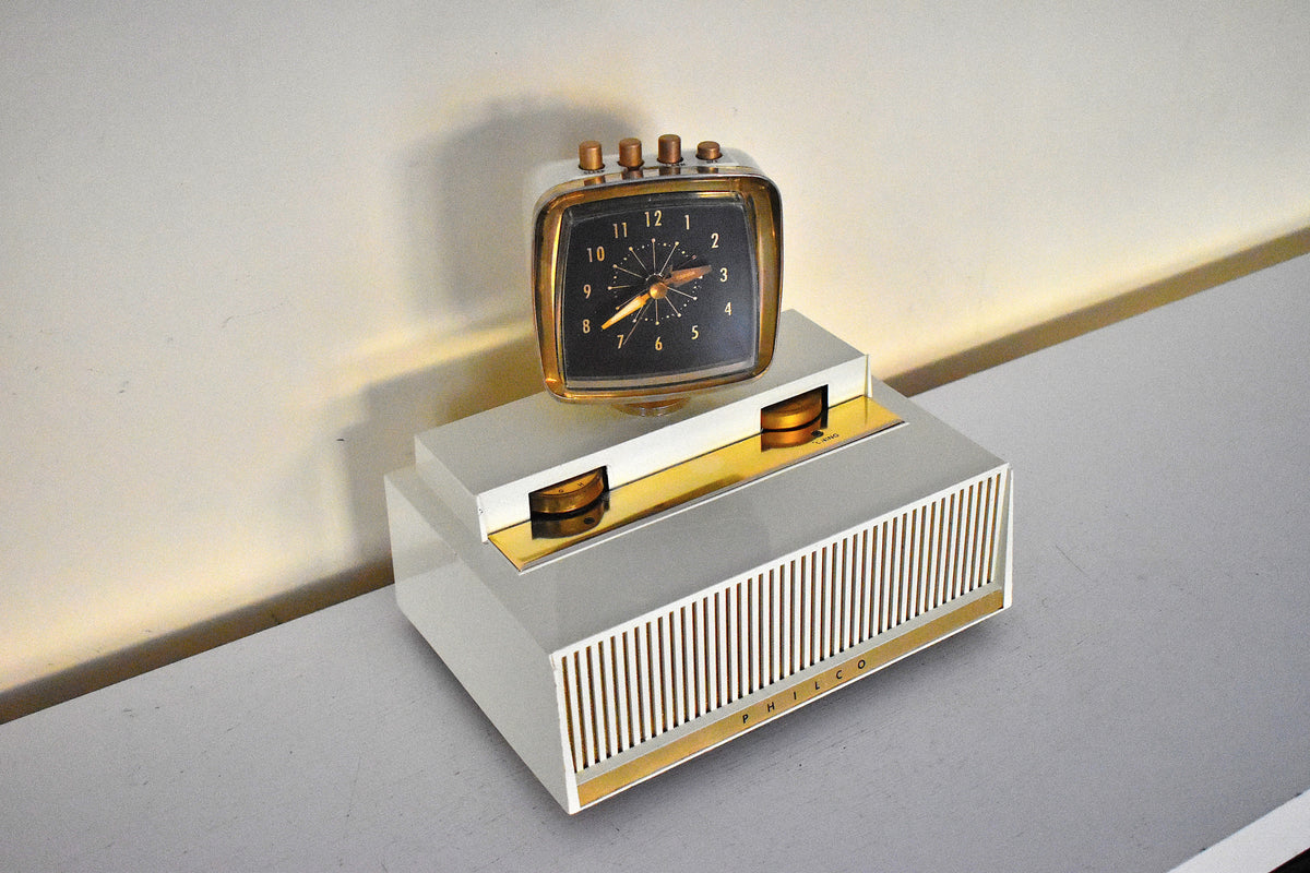 Aura White 1958 Philco Predicta Model H765-124 Vacuum Tube AM Clock Ra ...