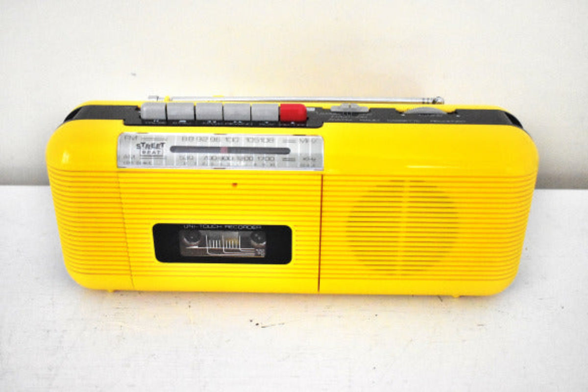Cab Yellow 80s Street Beat Model CT-72 AM FM Cassette Mini Boombox Rad ...