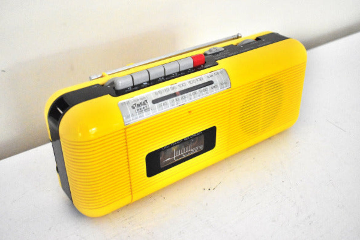 Cab Yellow 80s Street Beat Model CT-72 AM FM Cassette Mini Boombox Rad ...