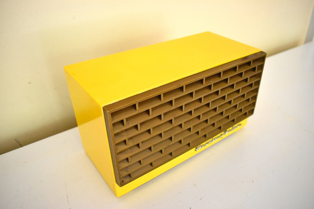 Banana Yellow 1954 Stromberg Carlson Model T4 AM Vacuum Tube Radio Rar ...