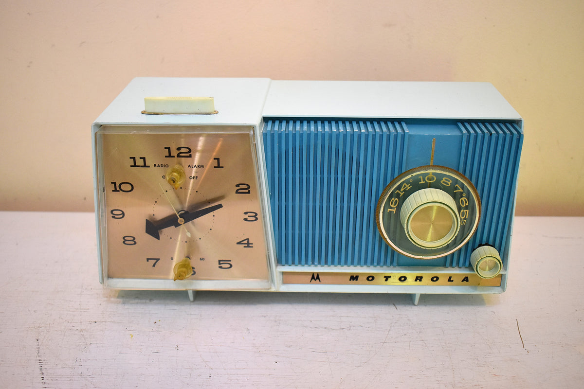 Tuxedo Blue 1960 Motorola Model C11B AM Vacuum Tube Clock Alarm Clock ...
