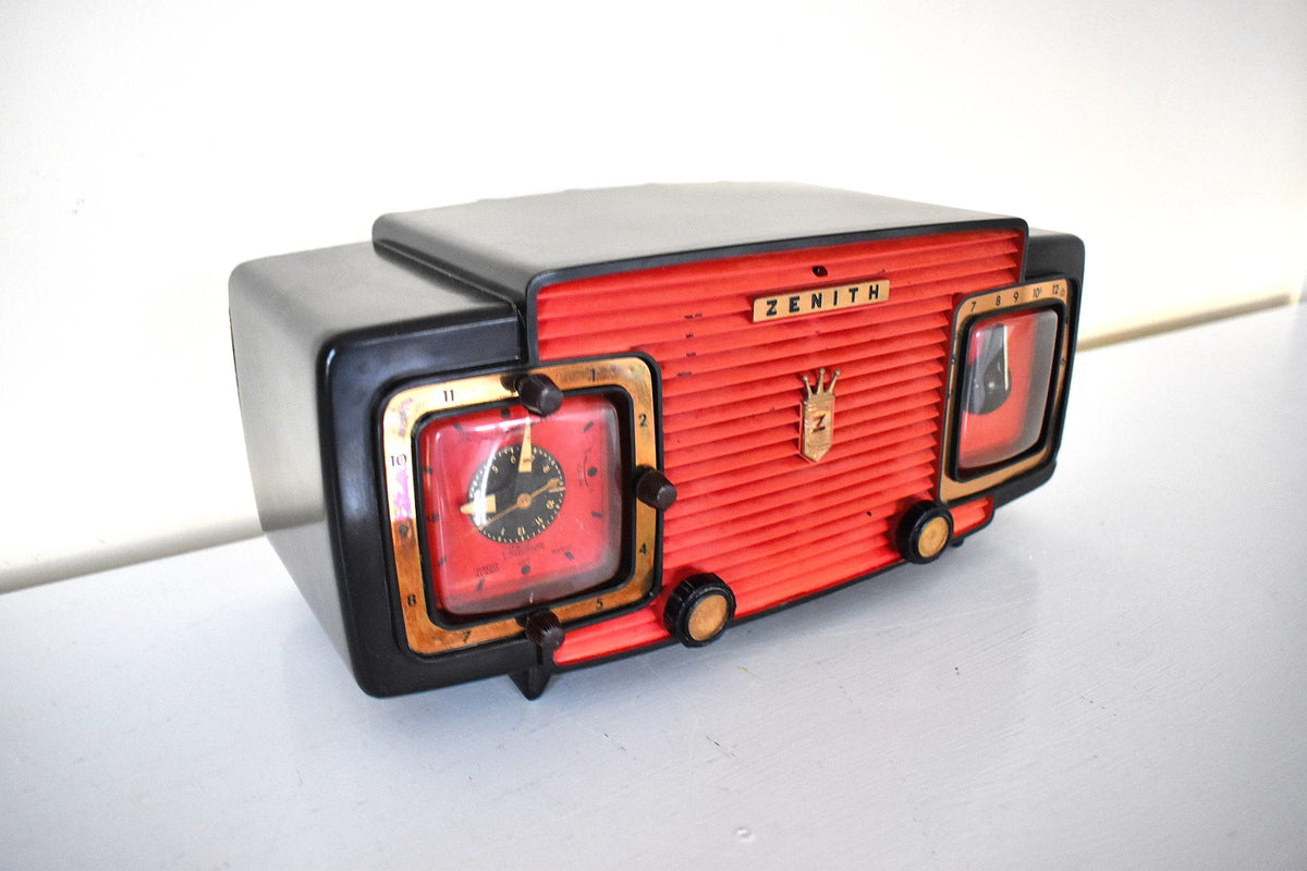 Blood Orange and Black 1955 Zenith Model R520R AM Vacuum Tube Radio Lo ...