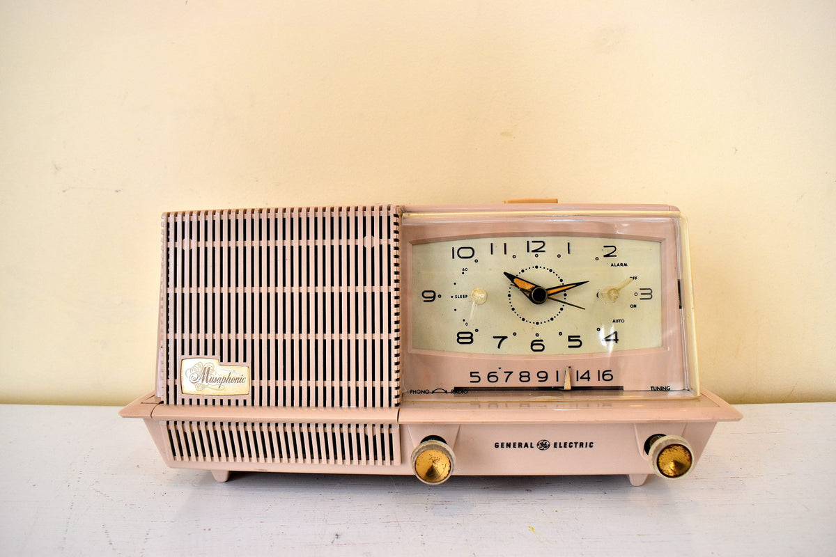Beige Pink 1958 General Electric Model C421B Vacuum Tube AM Clock Radi ...