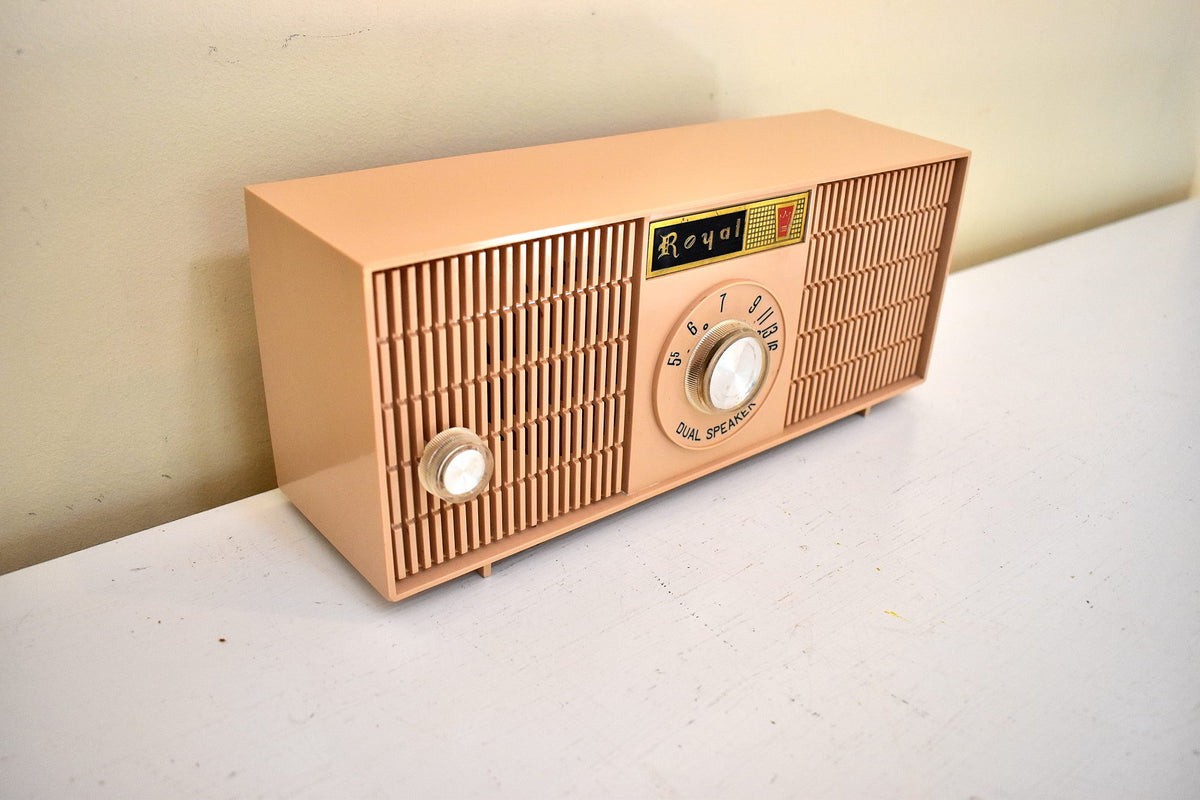 Bluetooth Ready To Go - Peach Beige Early 60s Royal Unknown Model AM V ...