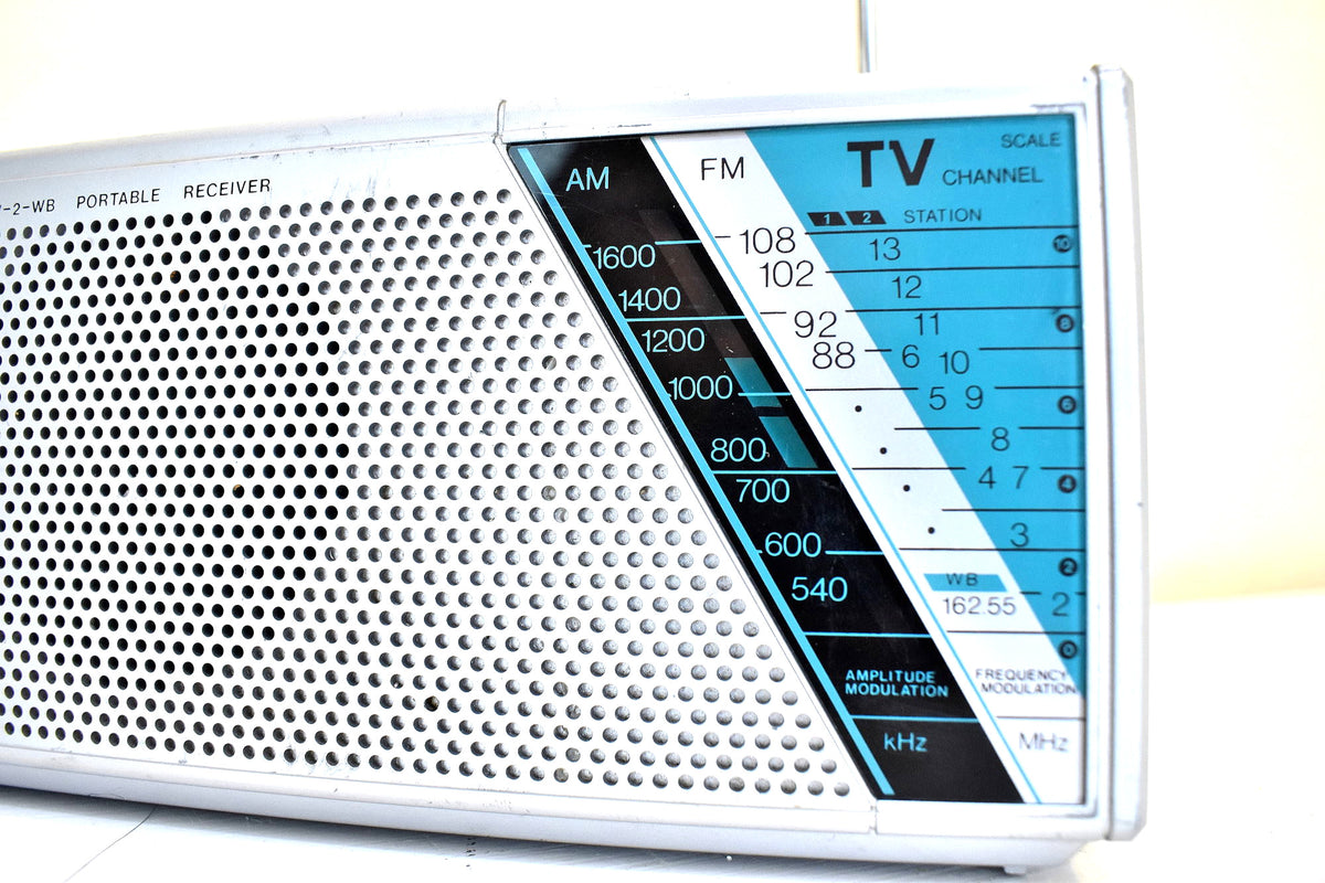 Silver Streak Cosmo TV Sound Late 80s Model R-2407 Portable Solid Stat ...