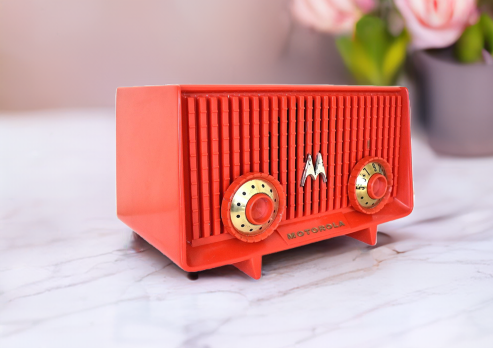 Siren Red 1956 Motorola Model 56R AM Vacuum Tube Radio Loud and Clear ...