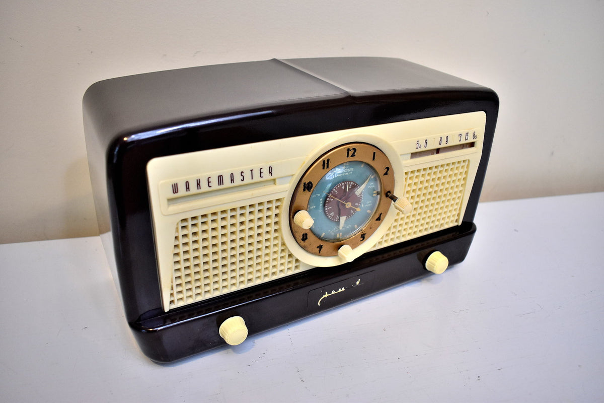 Umber Brown Bakelite 1950 Jewel Wakemaster Model 5057U Vacuum Tube AM ...