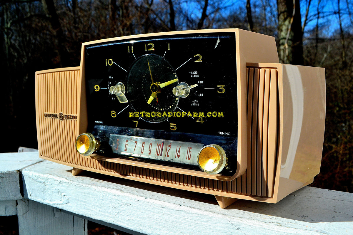 SOLD! - Mar 15, 2018 - BEIGE PINK Mid Century Jetsons 1959 General ...