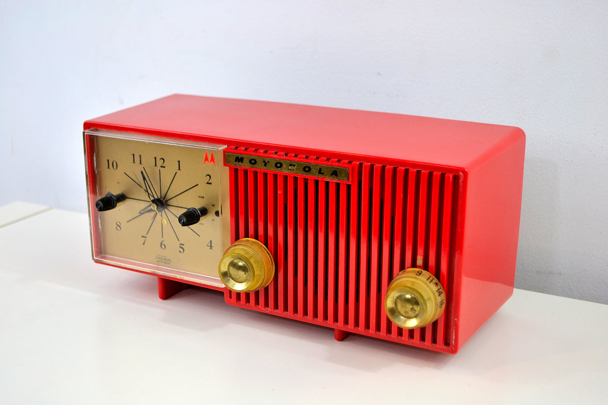 SOLD! - Sept 12, 2019 - Cardinal Red 1956 Motorola 56CS4A Tube AM Cloc ...