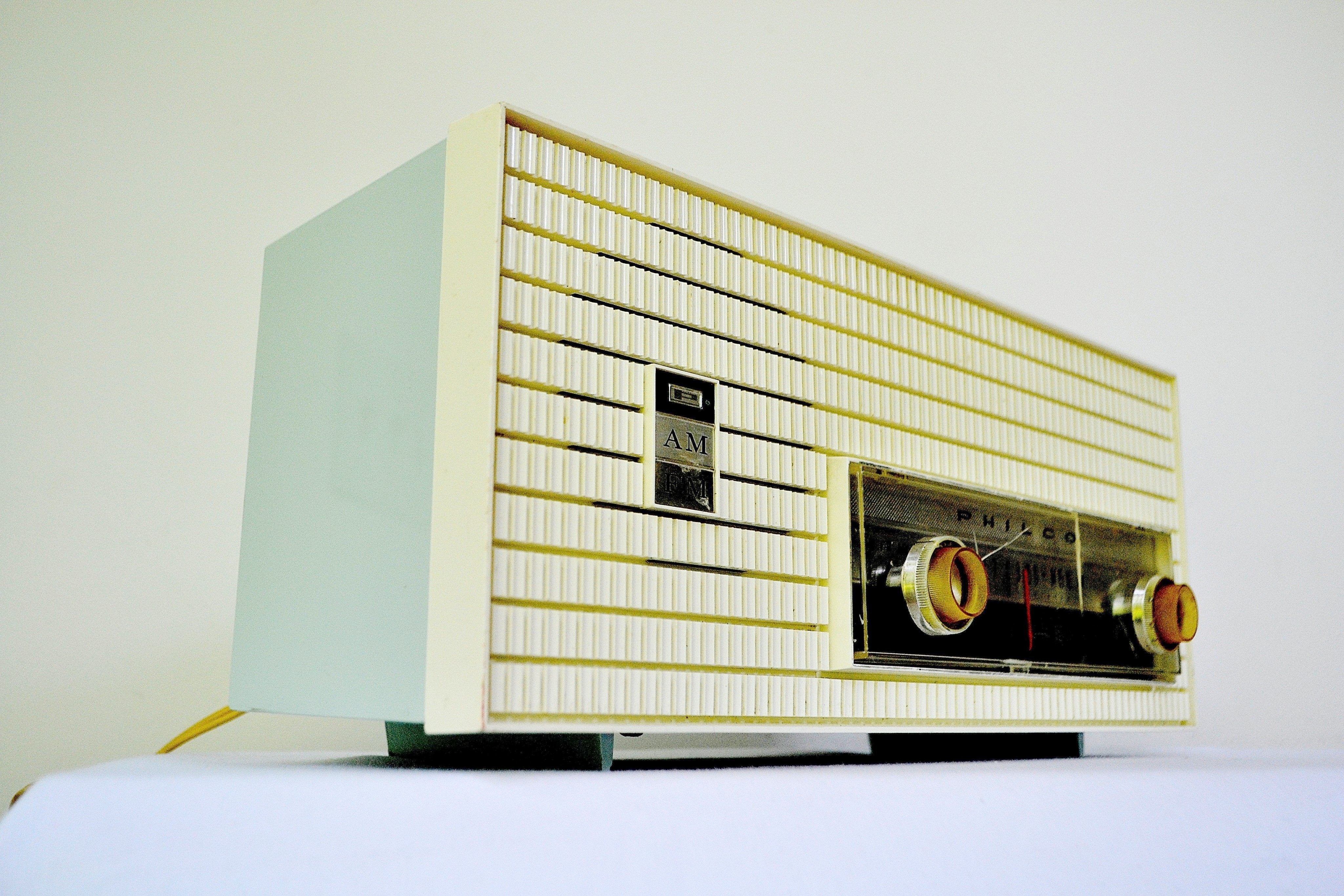 AM FM Baby Blue and White 1963 Philco Model L926-124 Tube Radio Rare ...