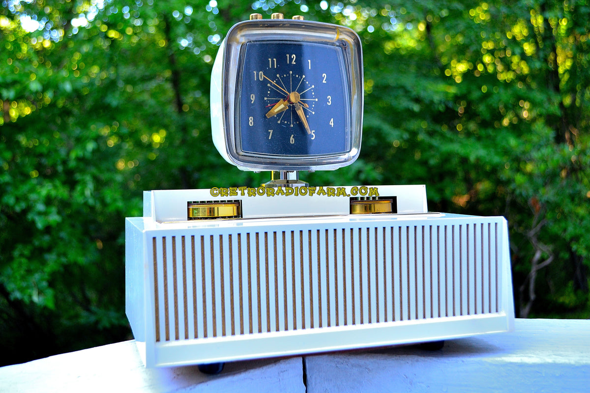 959 Philco Predicta Model H765-124 Tube AM Clock Radio – Retro Radio Farm
