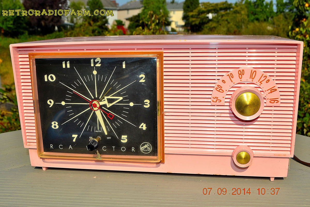 SOLD! - Sept 28, 2014 - BUBBLE GUM Pink Retro 1956 RCA Victor Model 6-C ...