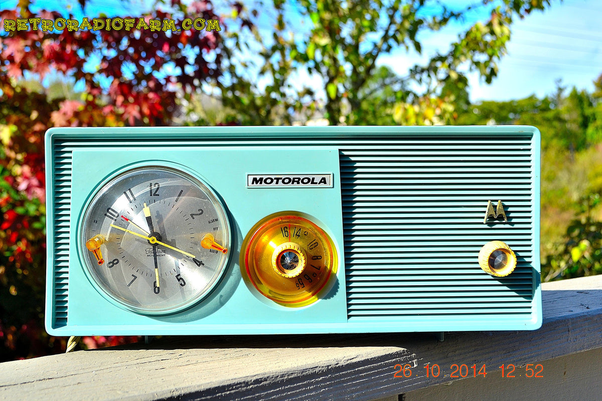 SOLD! - Dec 9, 2014 - BABY BLUE Retro Jetsons 1957 Motorola 5C14CW Tube ...