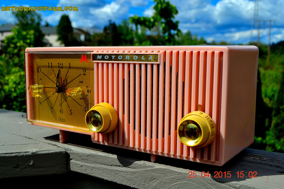 SOLD! - Nov 4, 2015 - BLUETOOTH MP3 READY - PRETTY IN PINK Retro ...