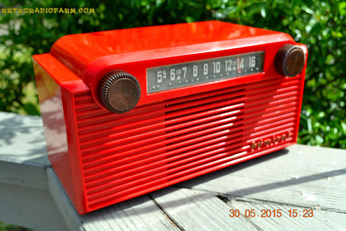 SOLD! - June 8, 2015 - BRIGHT RED Mid Century Vintage Retro Jetsons ...