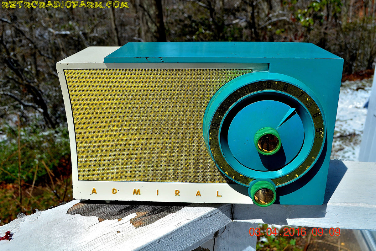 SOLD! - July 19, 2016 -RETROGASM TURQUOISE AND WHITE Retro Jetsons 1956 ...