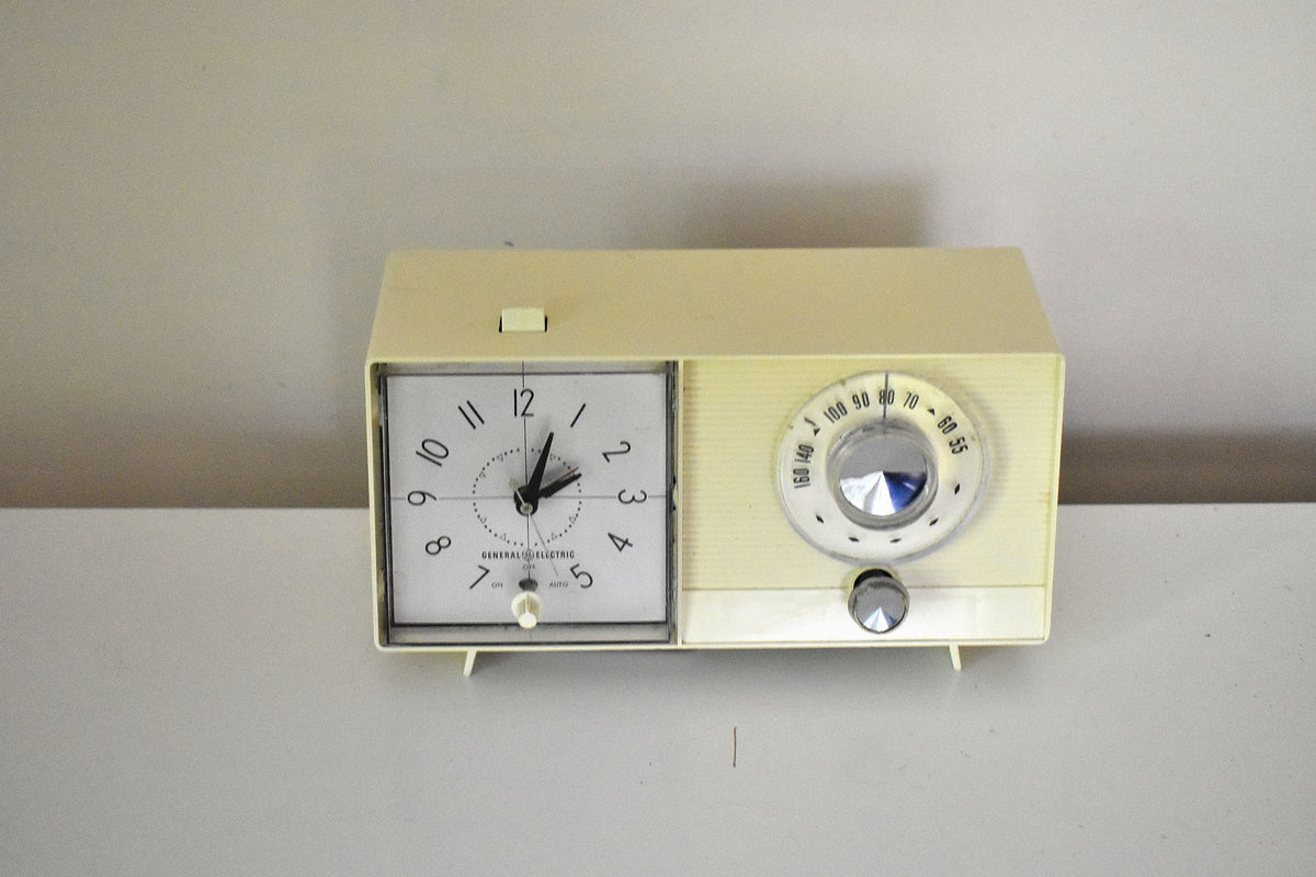 Bluetooth Ready To Go - Ivory White 1962 General Electric Model C410A ...