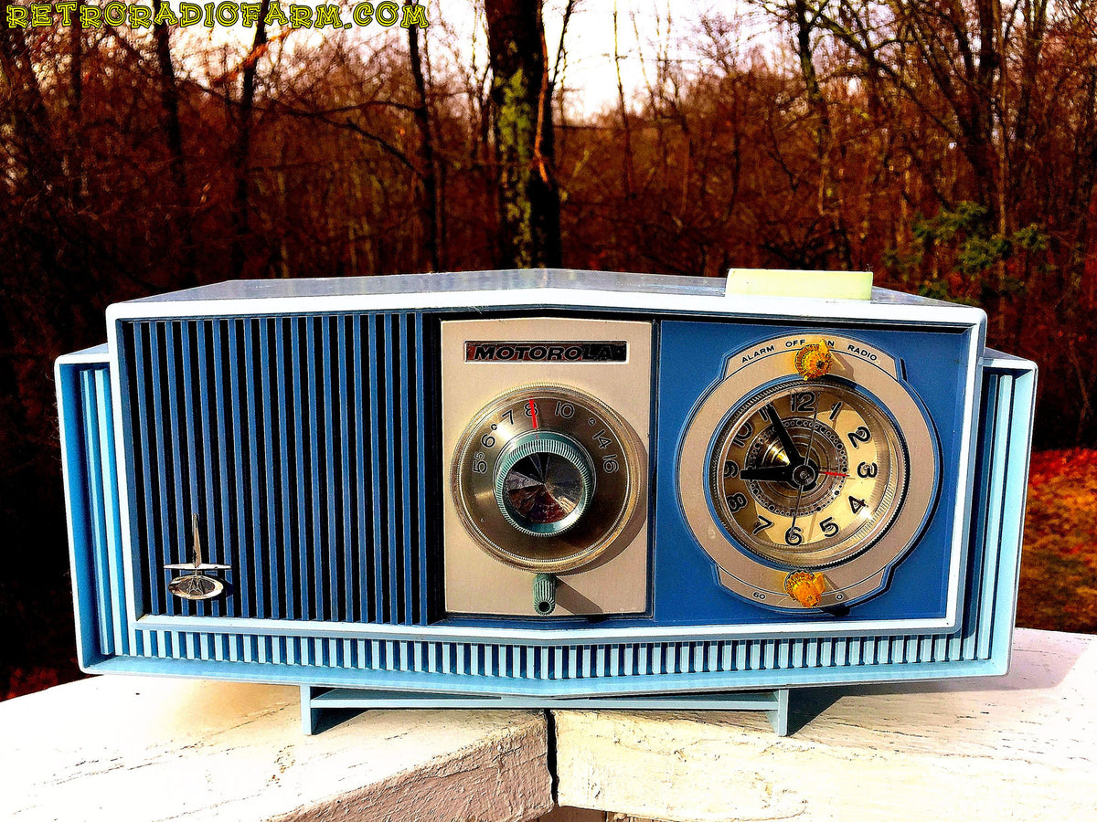 SOLD! - Jan 17, 2017 - BLUE on Blue Mid Century Retro 1963 Motorola ...