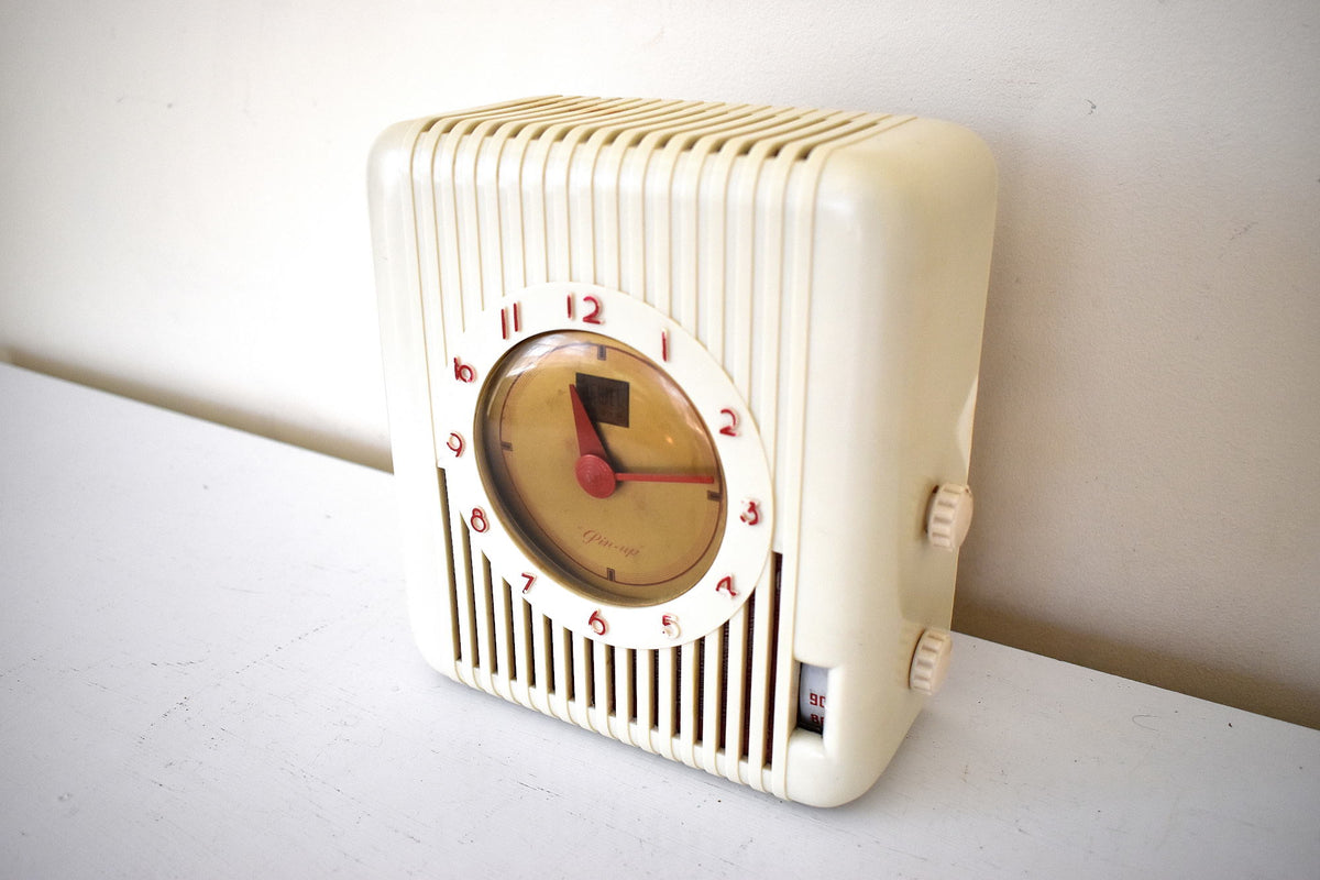 Casabella Ivory 1947 Jewel Model 505 Pin-up AM Vacuum Tube Clock Radio ...