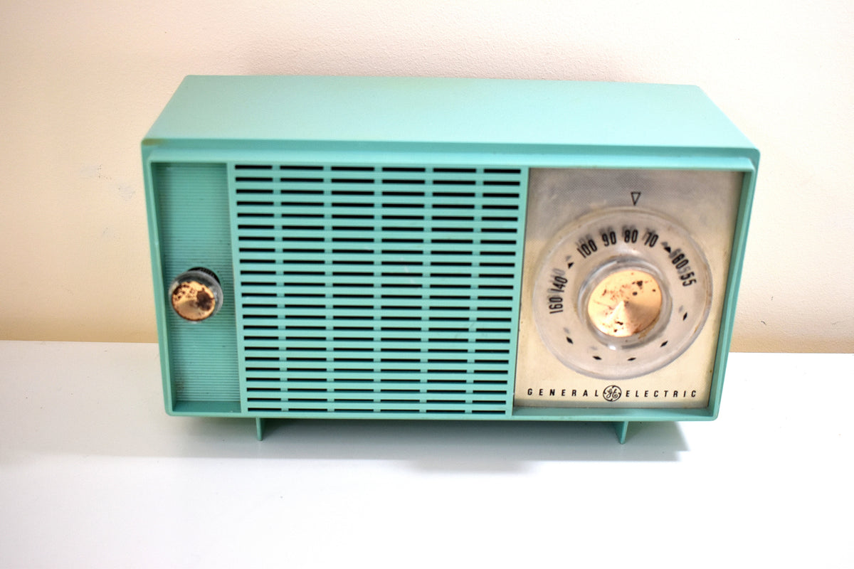 Turquoise 1959 General Electric Model T129 AM Vintage Radio Mid Centur ...