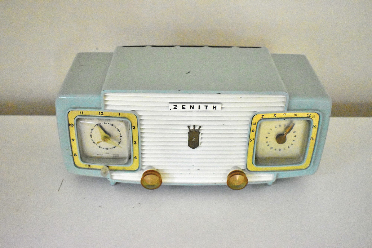 Lime Green and White 1957 Zenith Model A515F AM Vacuum Tube Radio Rare ...