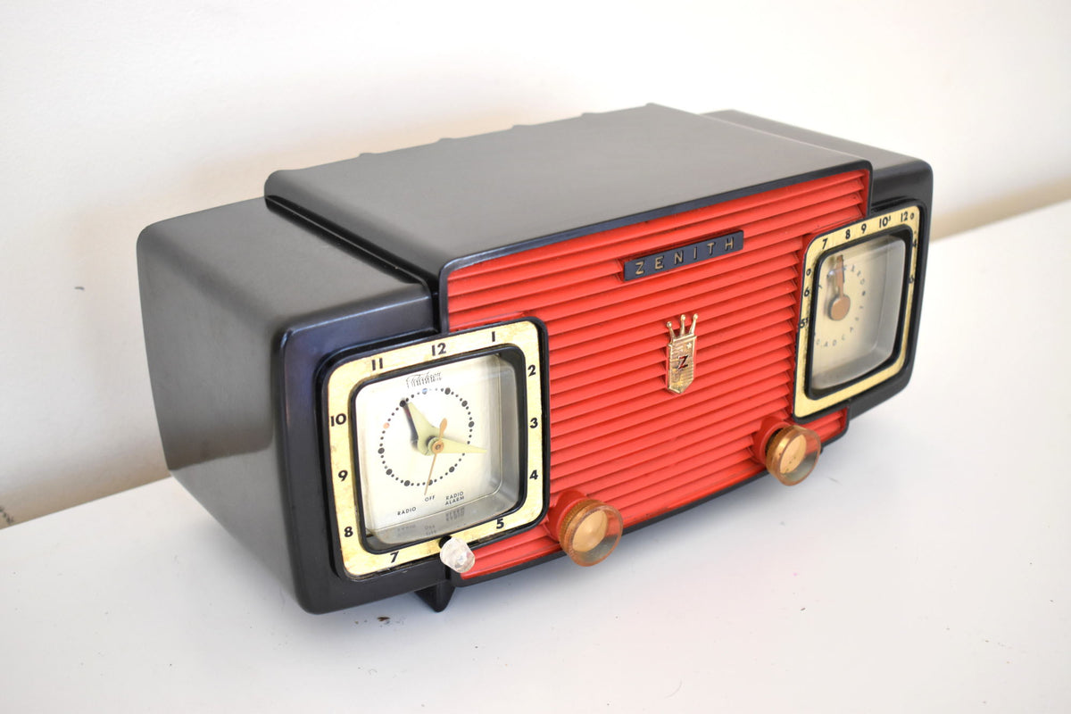 Widow Black and Red 1955 Zenith Model A515Y AM Vacuum Tube Radio Sound ...
