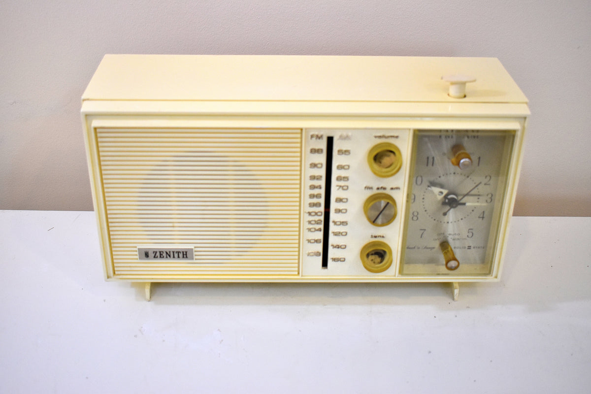 Bluetooth Ready To Go - Marzipan Vanilla White 1963 Zenith AM FM Model ...