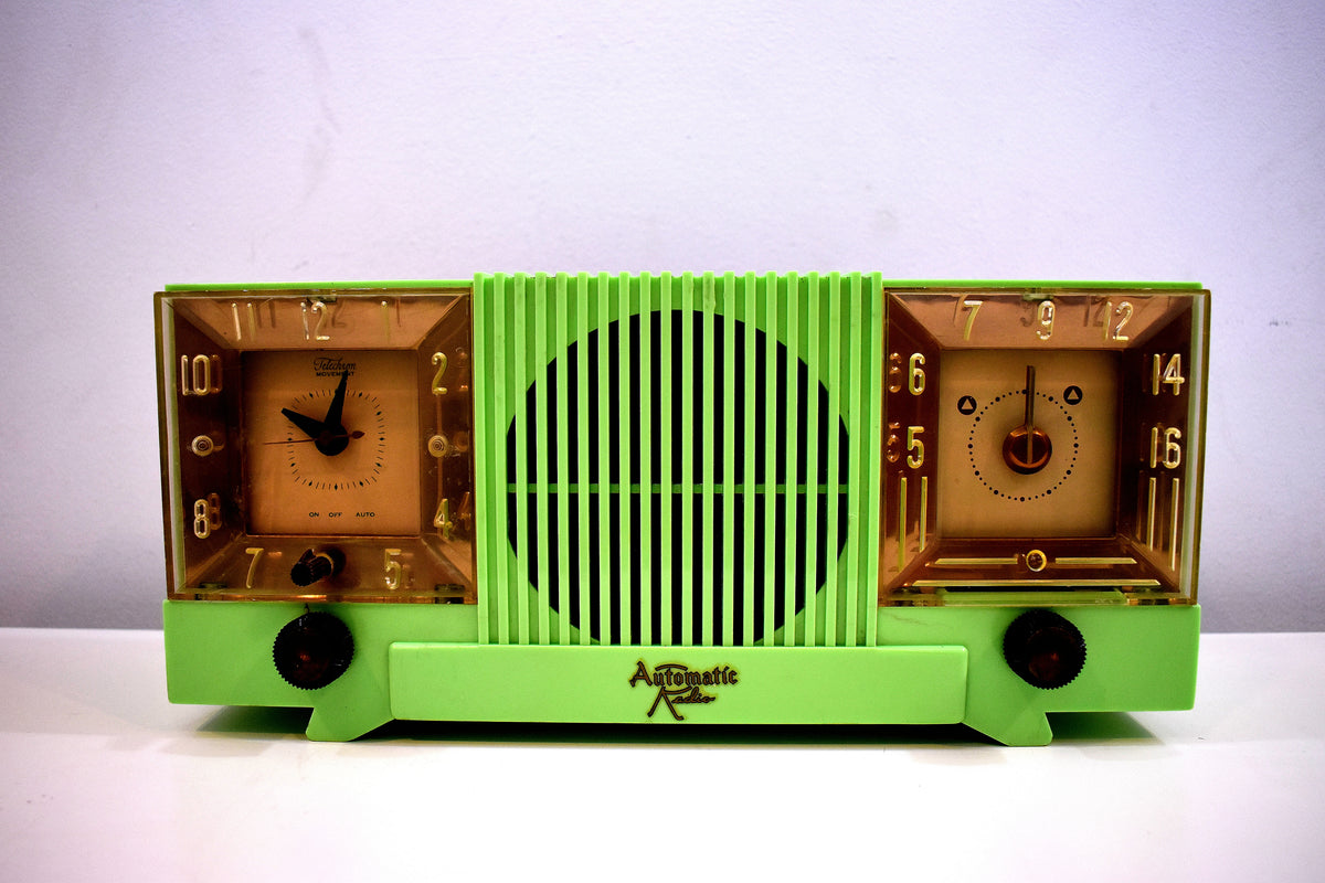 Chartreuse Green Vintage 1952 Automatic Radio Mfg Model CL-142 Vacuum ...