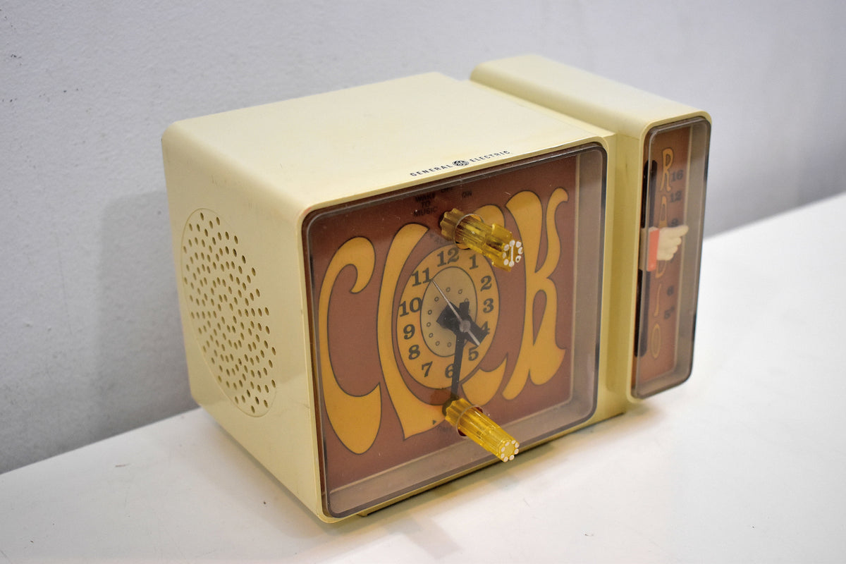 GROOVY Retro Solid State 1970's General Electric C3300A AM Clock Radio ...
