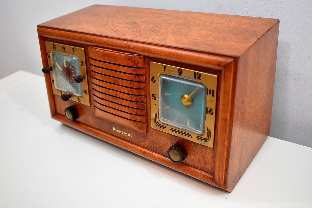 Honey Chestnut Wood 1952 Firestone 4-A-110 Vacuum Tube AM Clock Radio ...