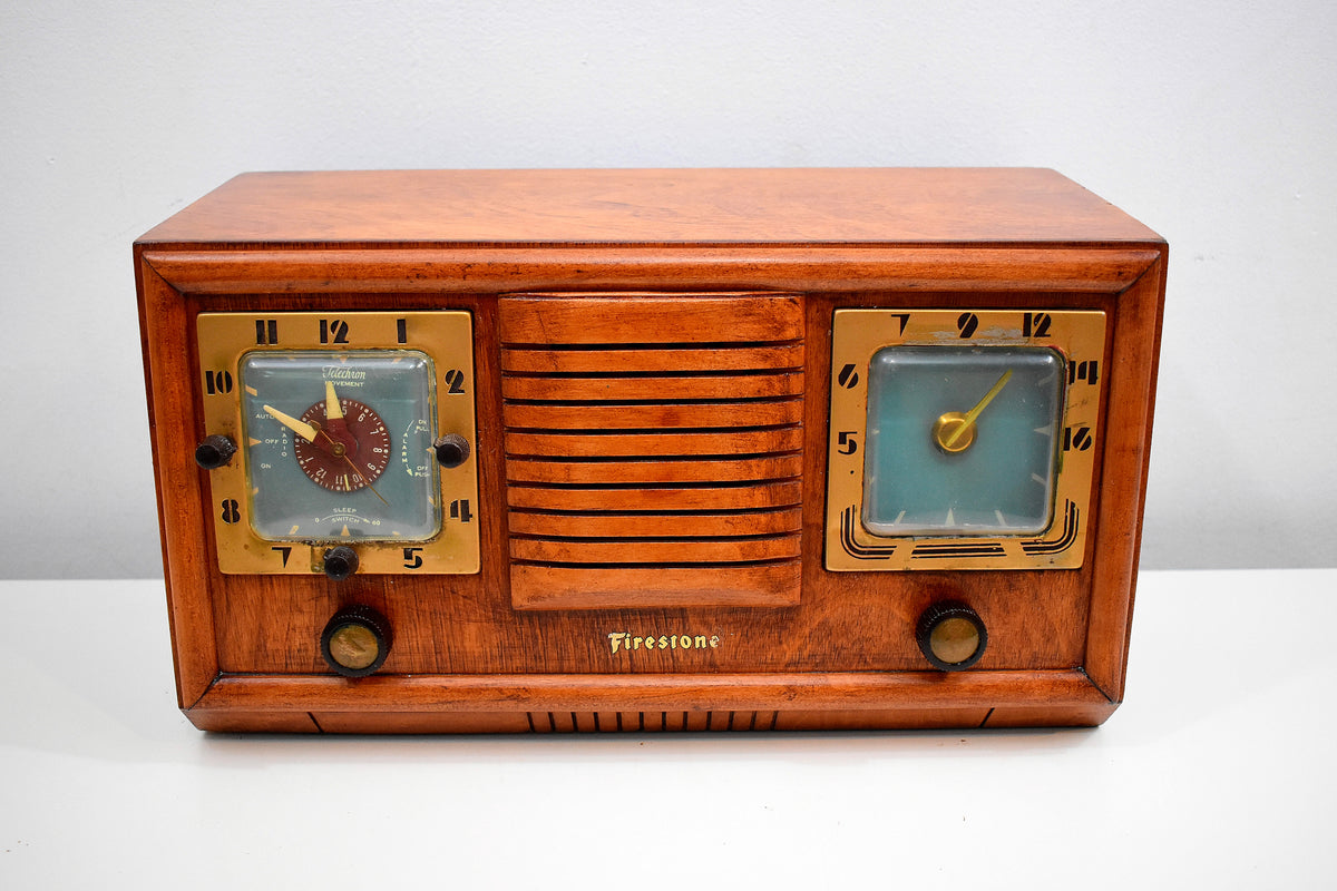 Honey Chestnut Wood 1952 Firestone 4-A-110 Vacuum Tube AM Clock Radio ...